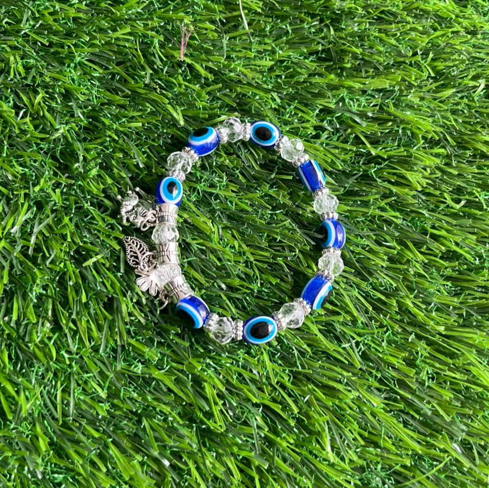 Koseli Xpress - Hand beads